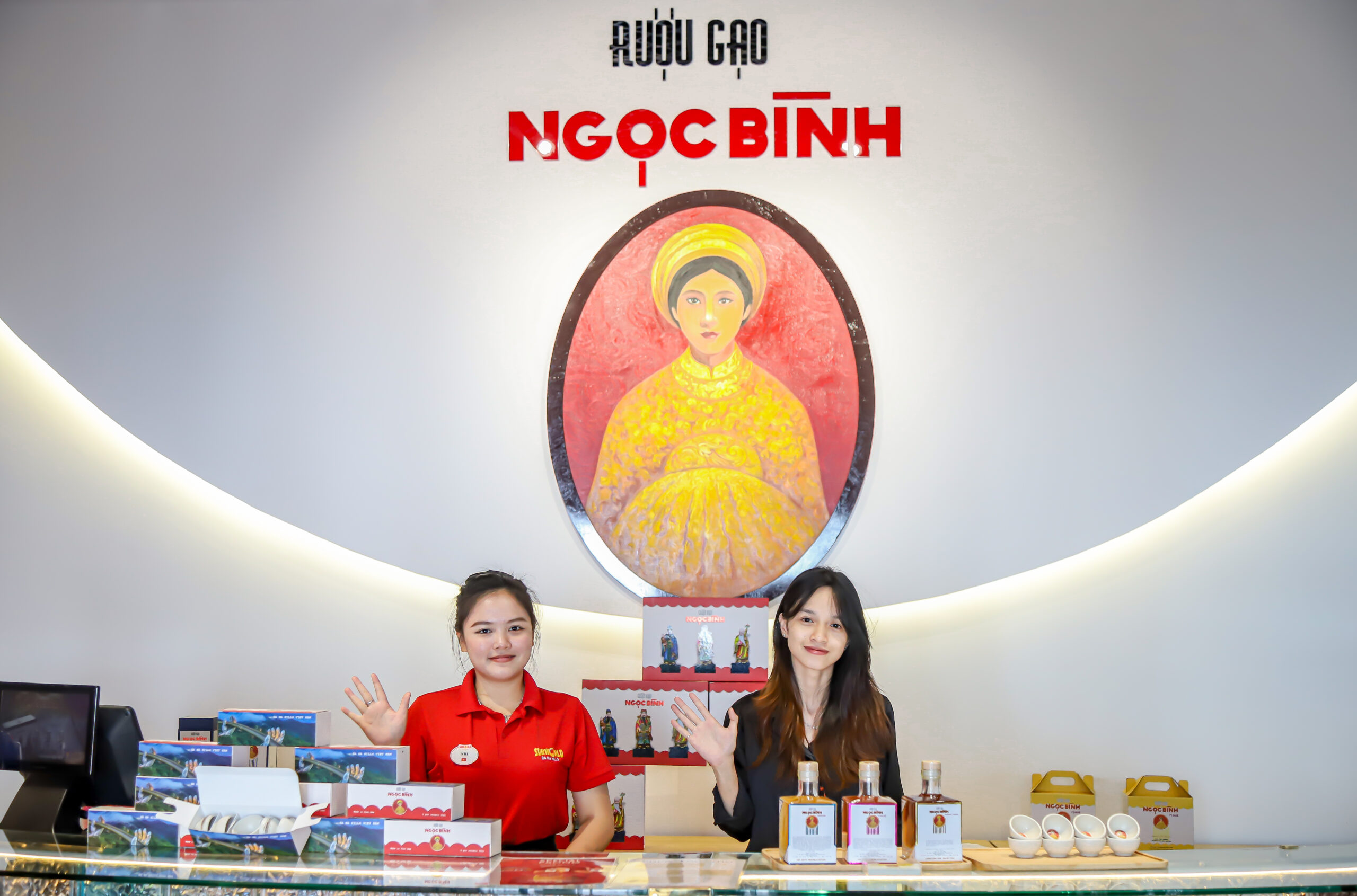 Khai trương cửa hàng Ngọc Bình Store – Nơi hòa quyện giữa nghệ thuật và rượu dân tộc – SUN WORLD ...
